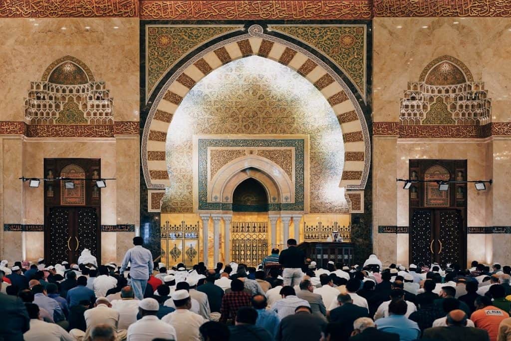 Customs, Rituals, and Attire of a Muslim Funeral – Memorial Cremations
